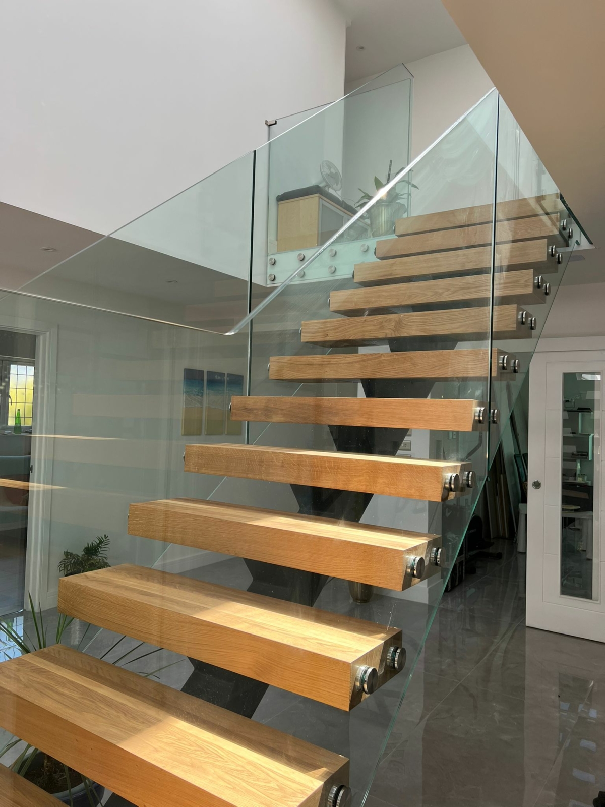 Portfolio of staircase installations throughout the UK from DDC London