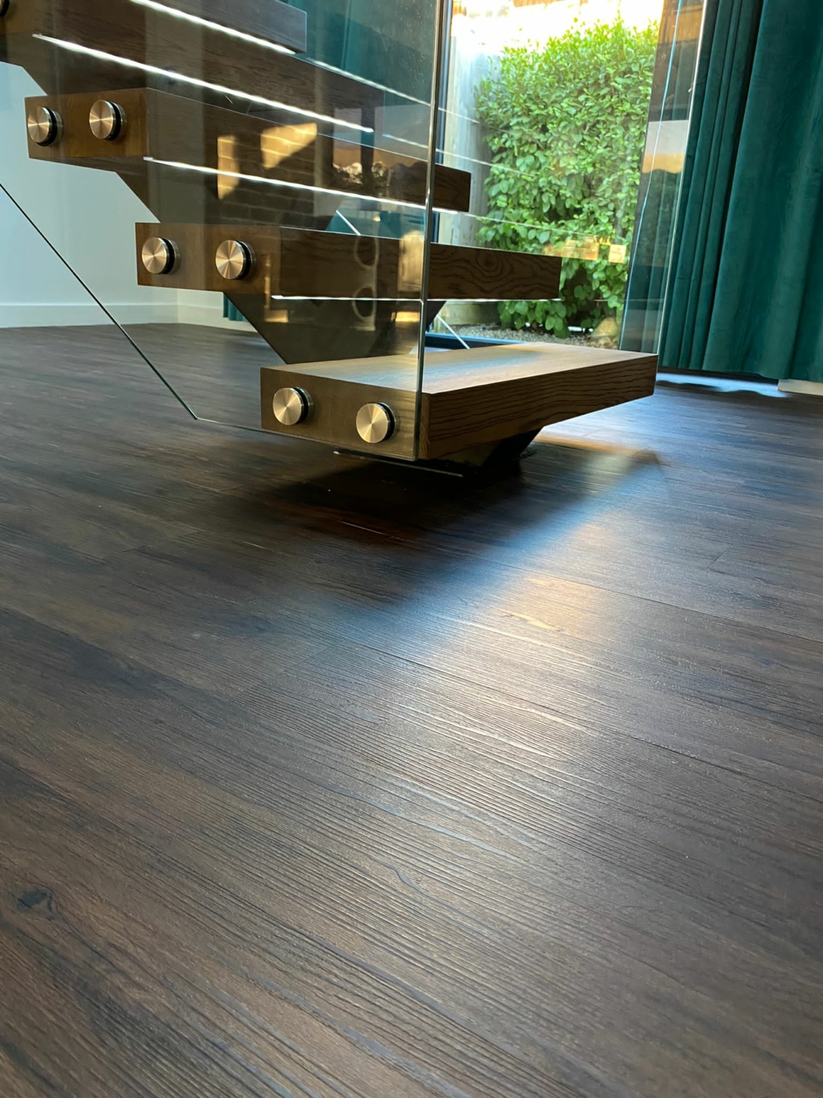 Central Spine Staircase with Glass Balustrade and Oak Handrail - DDC London