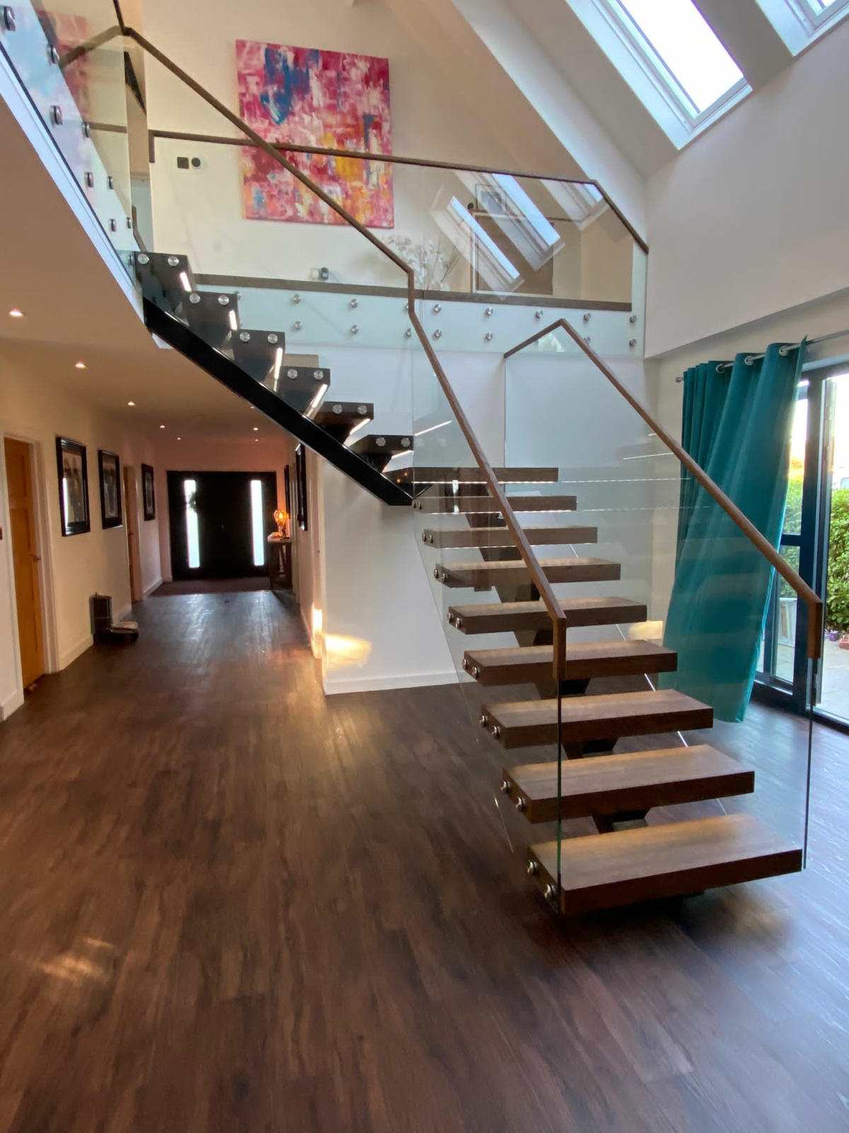Central Spine Staircase with Glass Balustrade and Oak Handrail - DDC London