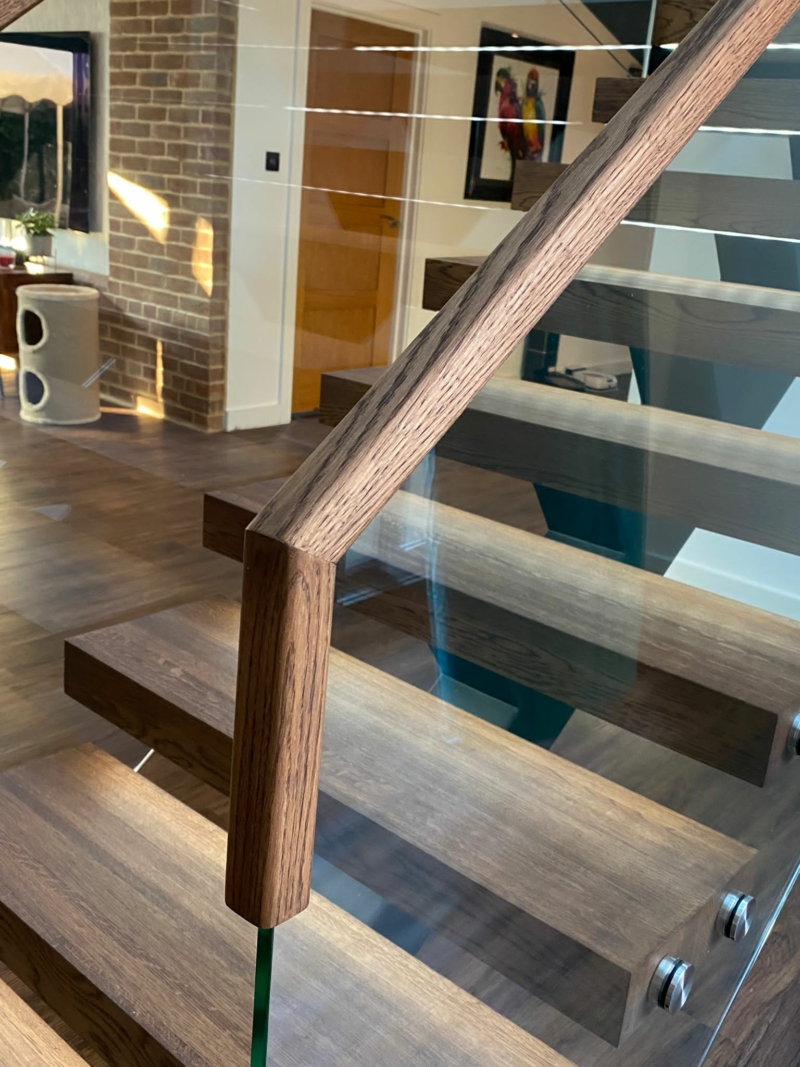 Central Spine Staircase with Glass Balustrade and Oak Handrail - DDC London