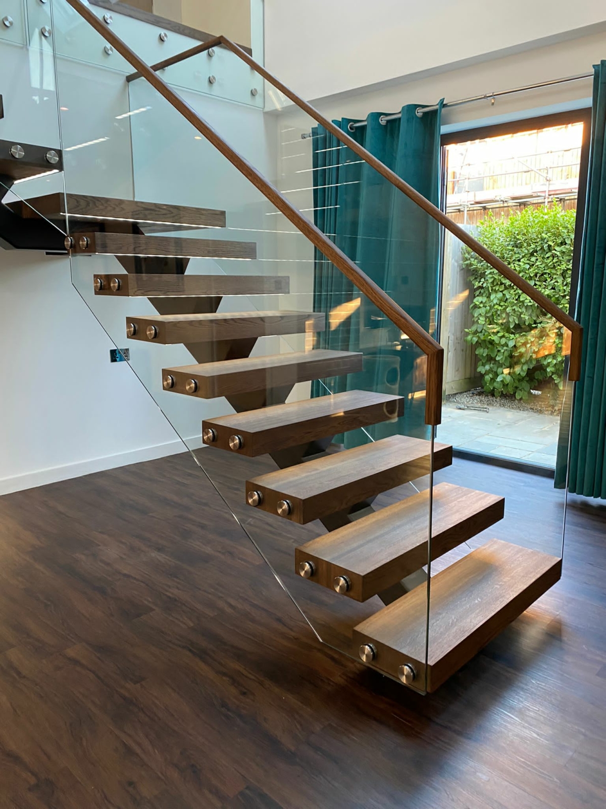 Central Spine Staircase with Glass Balustrade and Oak Handrail - DDC London